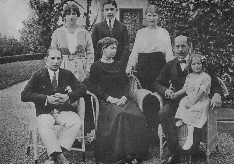 Βασιλικοί Γάμοι στην Ελλάδα (Μέρος Γ′): Αλέξανδρος & Ασπασία ‹ The ...