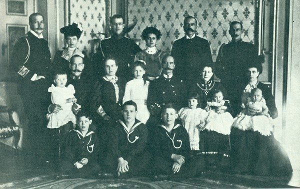 Τα απομνημονεύματα του πρίγκιπος Χριστοφόρου ‹ The Royal Chronicles