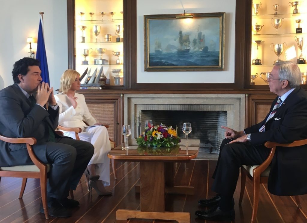 Ο Βασιλιάς Κωνσταντίνος στην εκπομπή “Ιστορίες” ‹ The Royal Chronicles