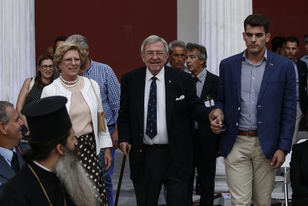 Ο βασιλιάς Κωνσταντίνος στην εκδήλωση της ΕΟΕ στο Ζάππειο Μέγαρο ‹ The ...