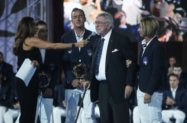 Ο βασιλιάς Κωνσταντίνος στην εκδήλωση της ΕΟΕ στο Ζάππειο Μέγαρο ‹ The ...