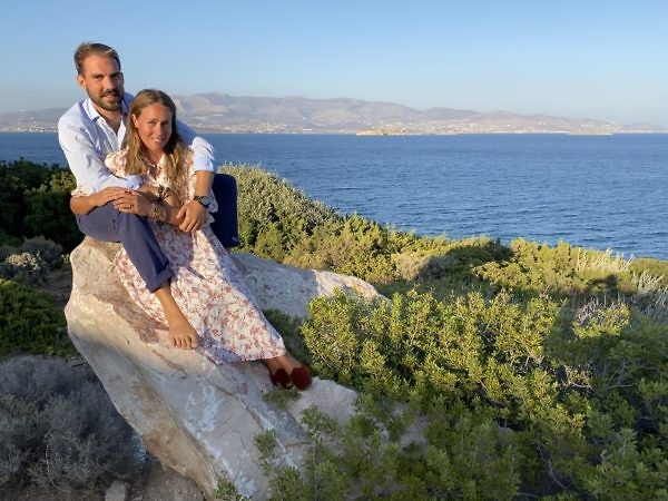 Ανακοινώθηκαν οι αρραβώνες του Πρίγκιπα Φίλιππου με τη Νίνα Φλορ ‹ The ...
